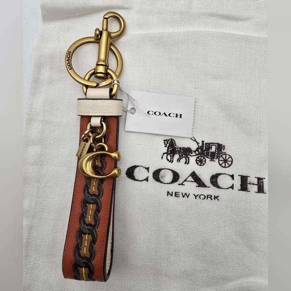 Coach | Accessories | Nwt Coach Trigger Dog Leash Key Ring Leather ...